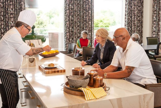 The Sheridan at Oak Brook: Senior Living in Oak Brook, IL